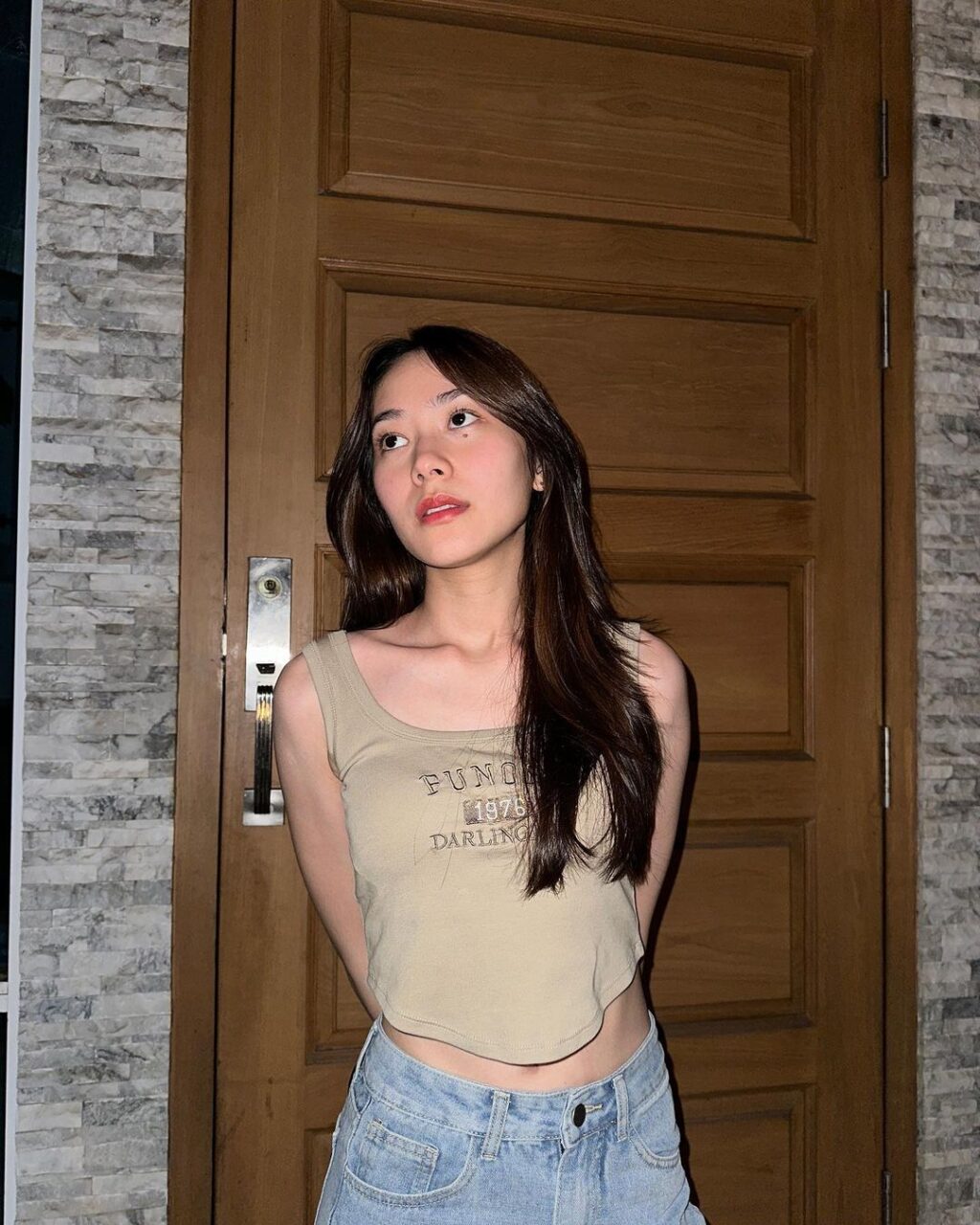 ฟ้า นัฏนรี เน็ตไอดอลสาววัยใส ดูดีมีเสน่ห์ สวยหวานเซ็กซี่ เกินต้าน